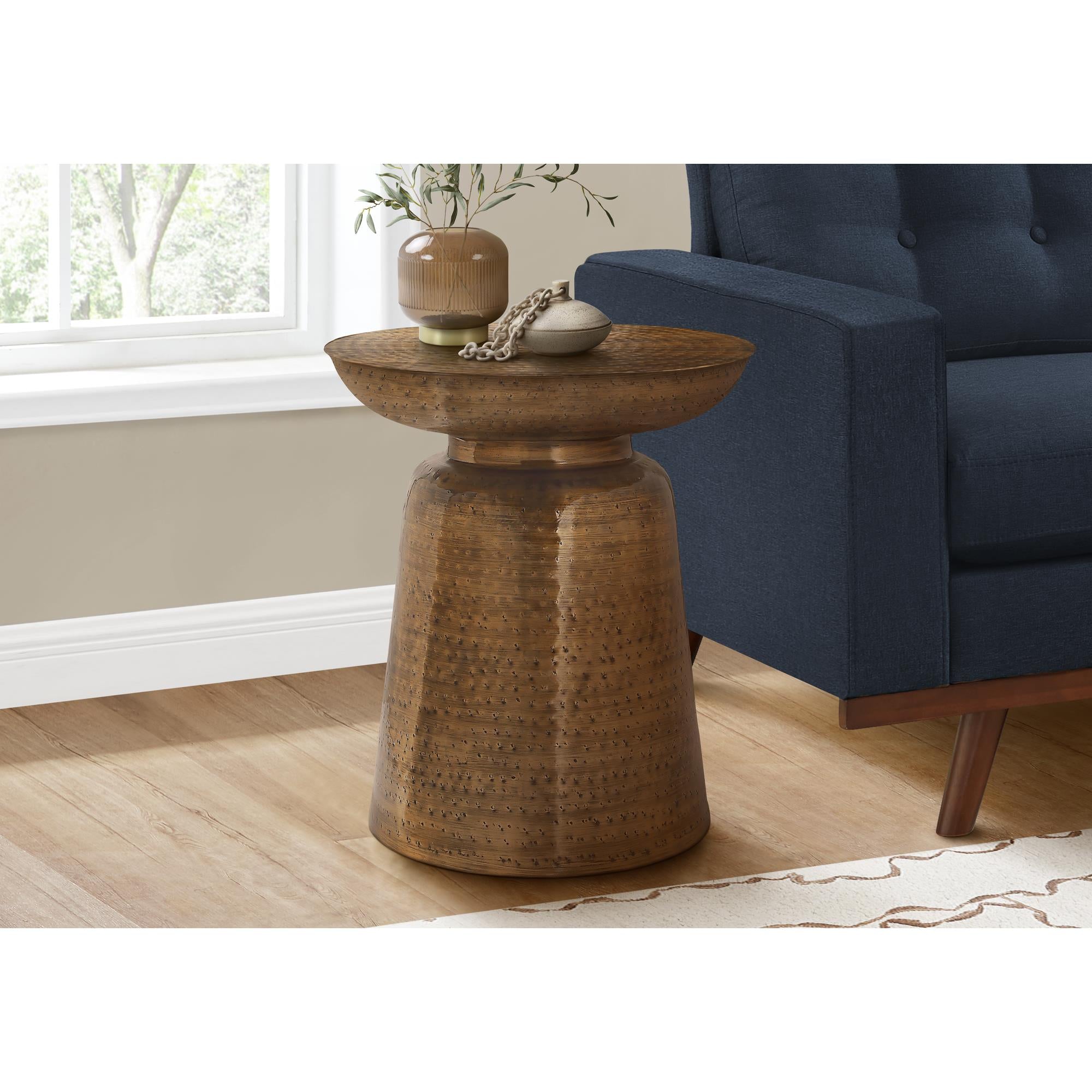 Monarch Accent Table I 3915