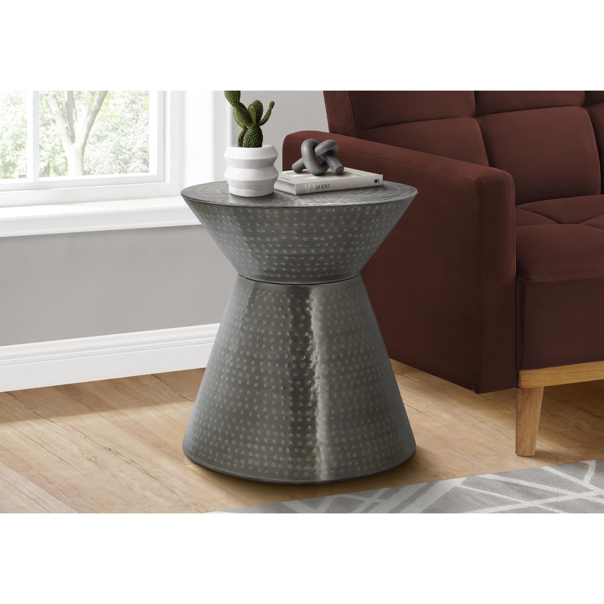 Monarch Accent Table I 3929